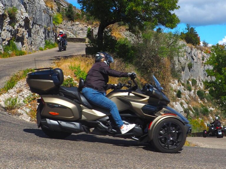 Can-Am Spyder F3 LTD - Ride in tours
